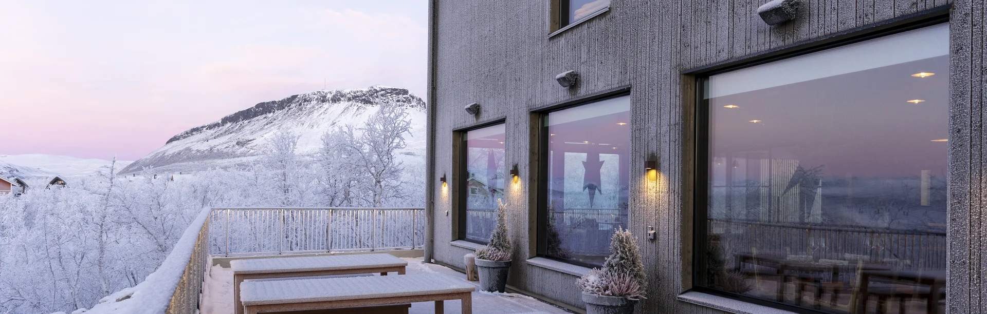 Cahkal Hotel in Kilpisjarvi, Finland | Transun